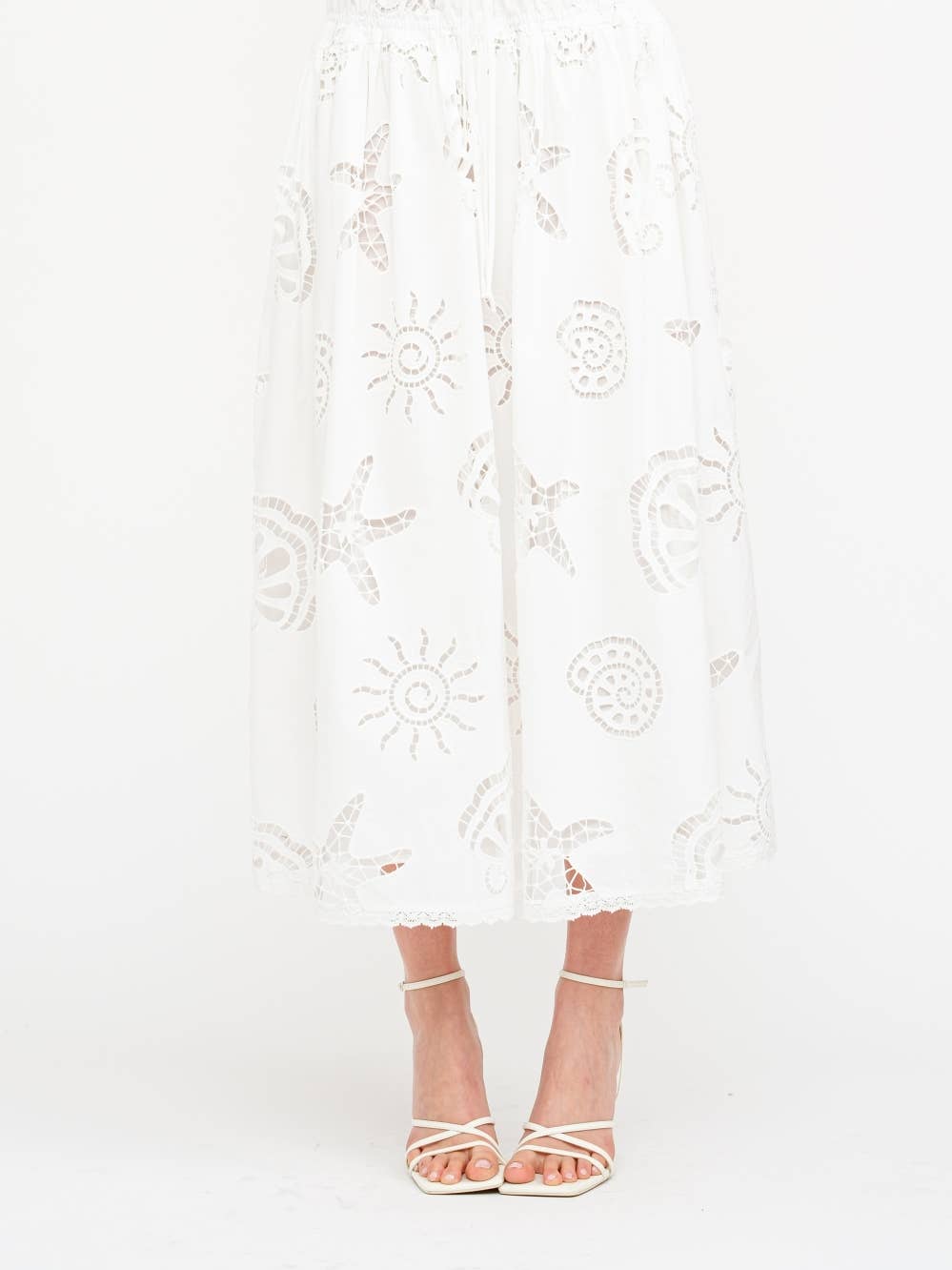 Abbott Embroidered Skirt – Bay Club